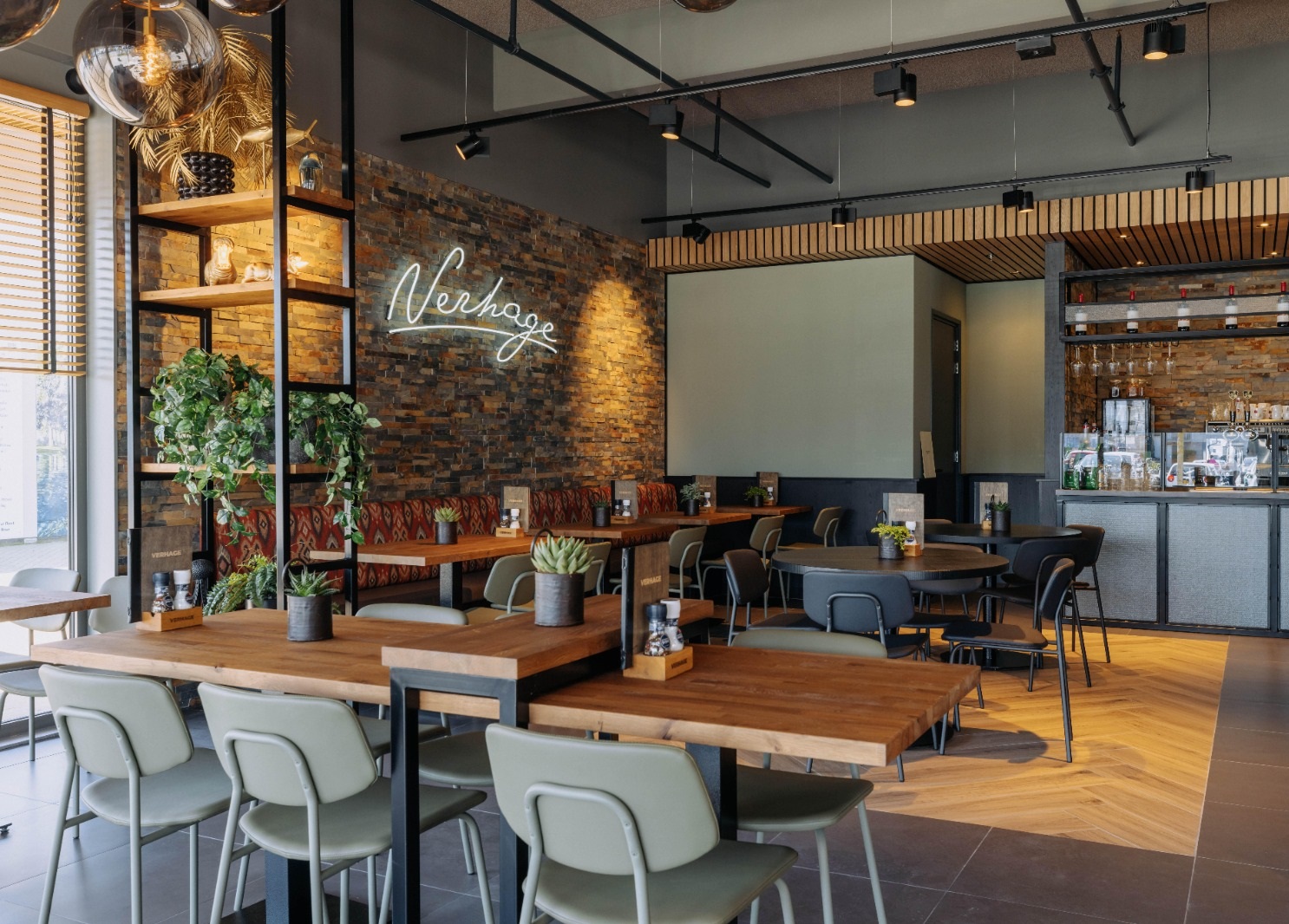 Verhage Walburg vernieuwd en fors uitgebreid - Frituurwereld