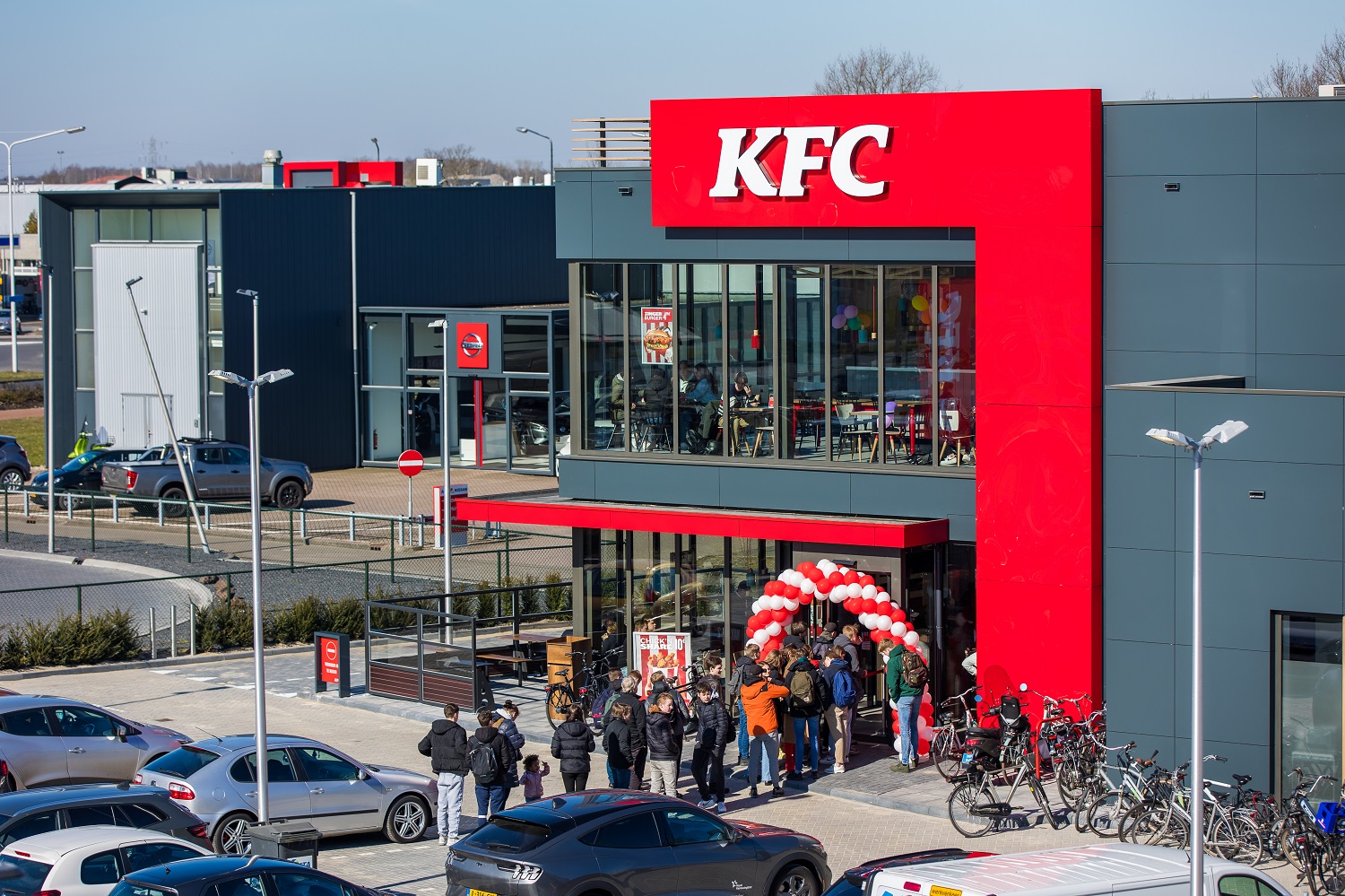 Fastfood: schaalvergroting zet door - Frituurwereld