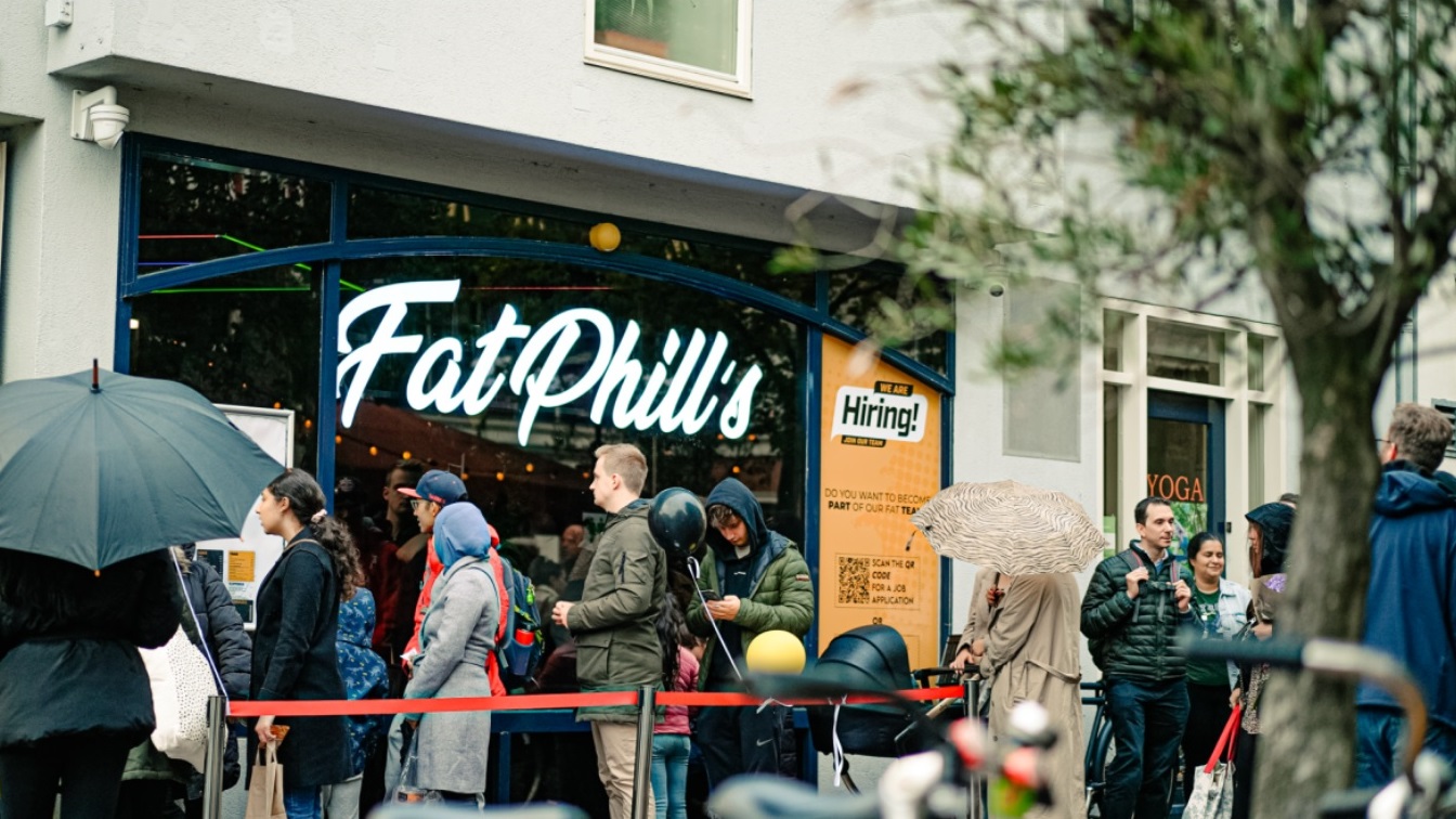 Fat Phill's tekent contract voor sprong naar Engeland - Frituurwereld