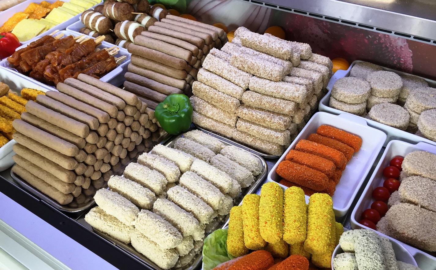 Regen eist tol: lage toonbank-omzet in mei - Frituurwereld