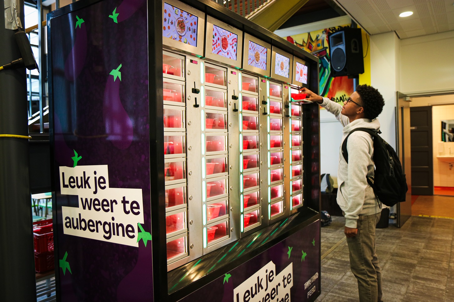 Tommy Tomato: groente-automatiek voor scholieren - Frituurwereld